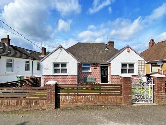 3 Bedroom Bungalow Wye Caerphilly 99840466