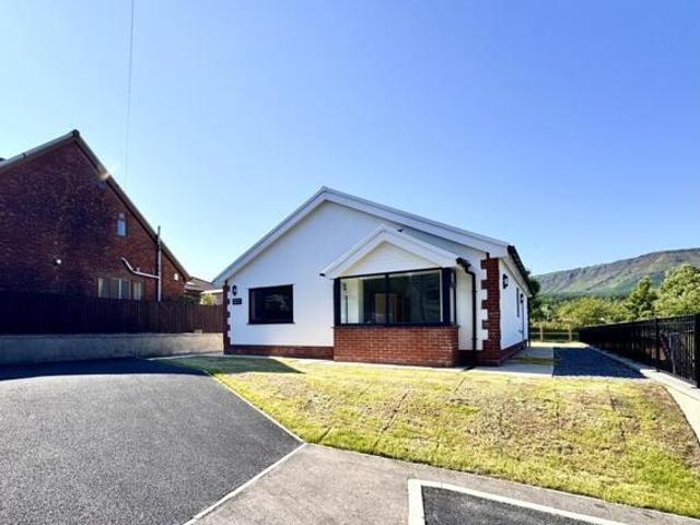 3 Bedroom Bungalow Wye Kent 97518383