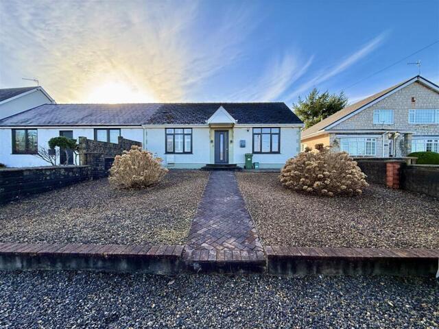 3 Bedroom Bungalow Wye Kent 99952095