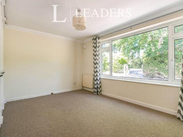 3 bedroom bungalow to rent