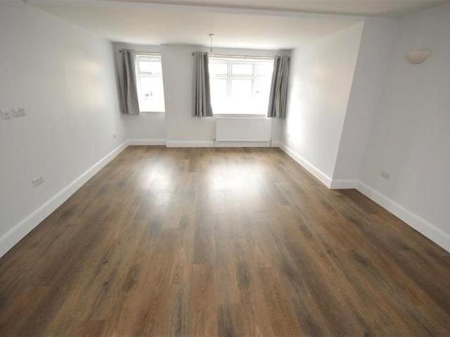 3 bedroom bungalow to rent