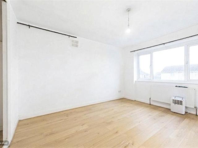 3 bedroom bungalow to rent