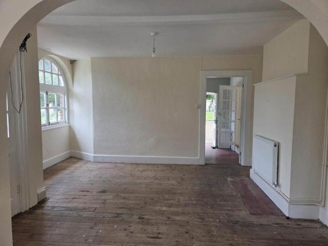 3 bedroom bungalow to rent