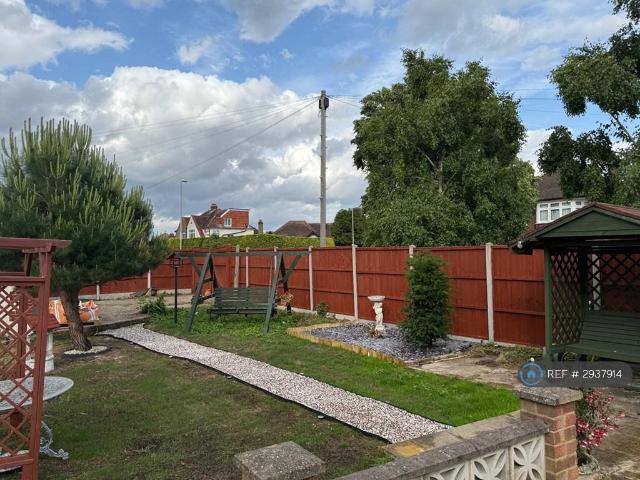 3 bedroom bungalow to rent