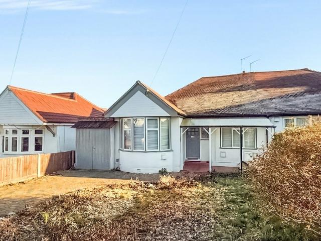 3 bedroom bungalow to rent