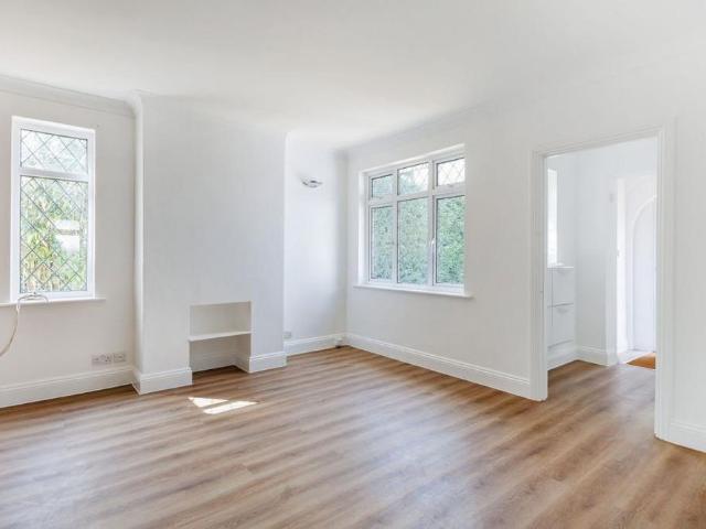3 bedroom bungalow to rent