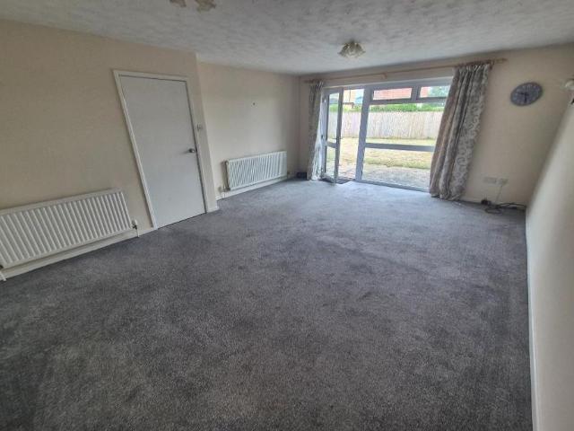 3 bedroom bungalow to rent