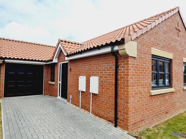 3 bedroom bungalow to rent