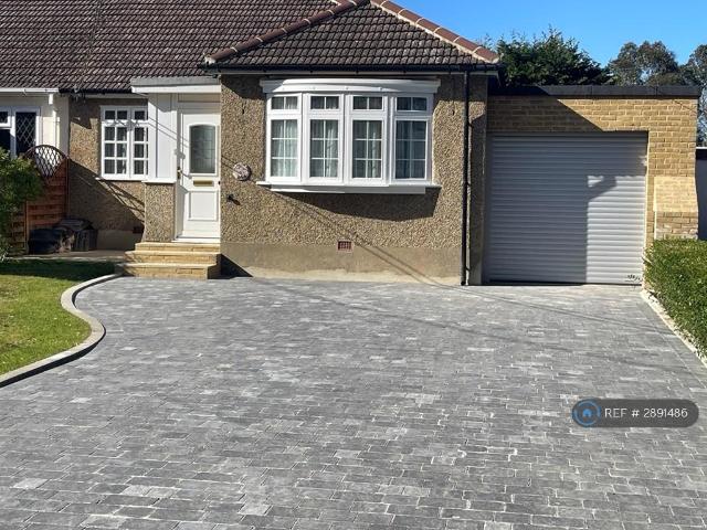 3 bedroom bungalow to rent