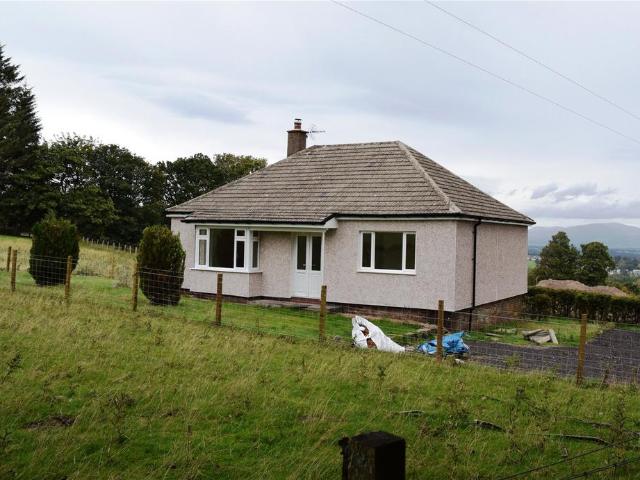 3 bedroom bungalow to rent