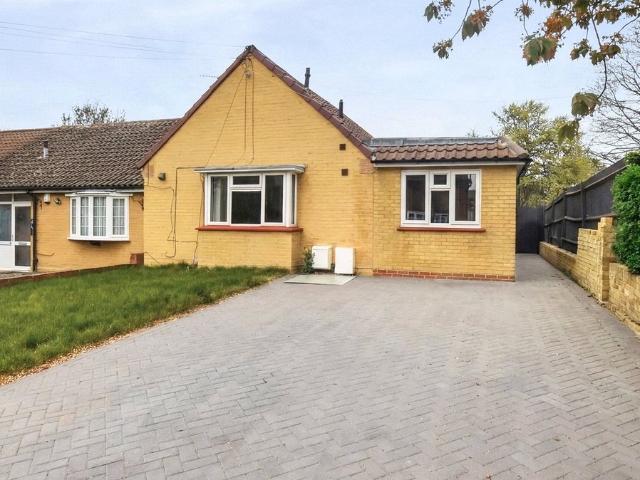 3 bedroom bungalow to rent