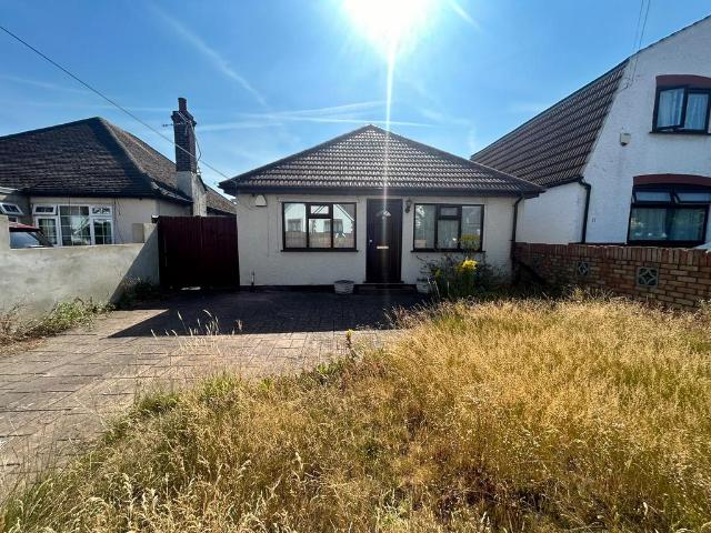 3 bedroom bungalow to rent