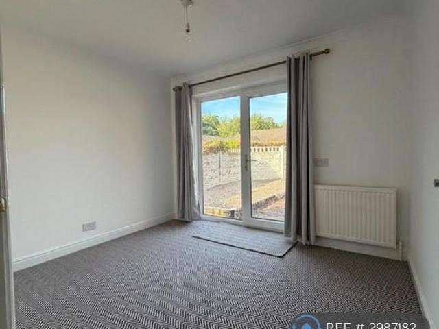 3 bedroom bungalow to rent