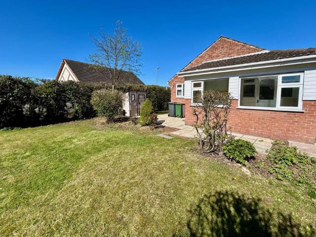 3 bedroom bungalow to rent