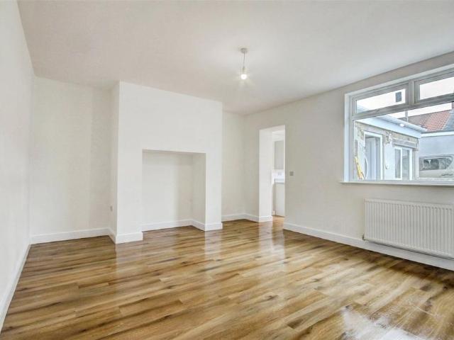 3 bedroom bungalow to rent
