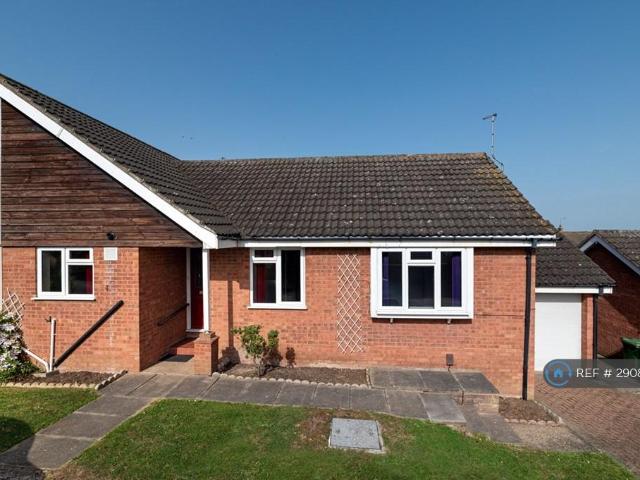 3 bedroom bungalow to rent