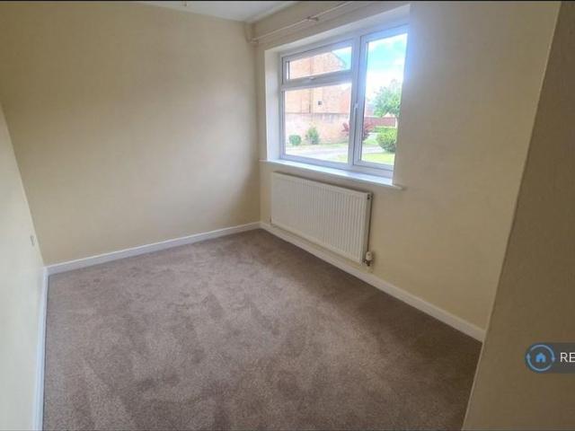 3 bedroom bungalow to rent