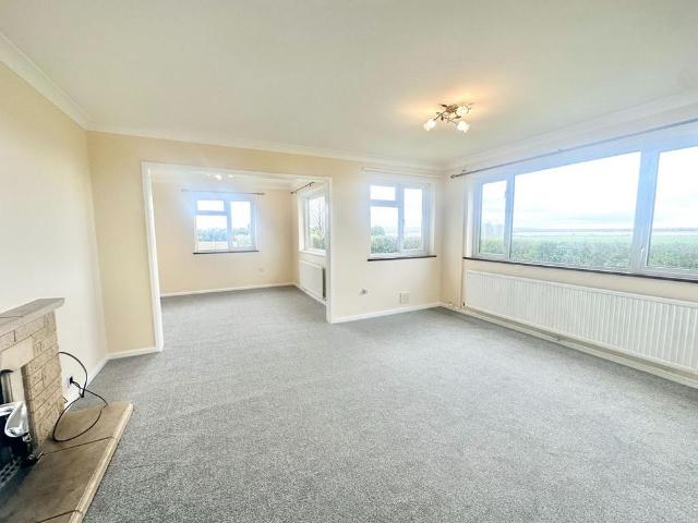 3 bedroom bungalow to rent