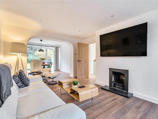3 bedroom bungalow to rent