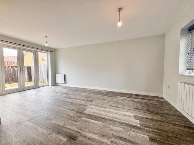 3 bedroom bungalow to rent