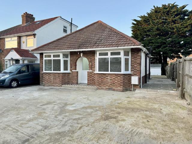 3 bedroom bungalow to rent