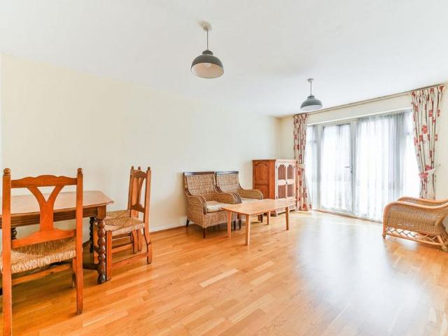 3 bedroom bungalow to rent