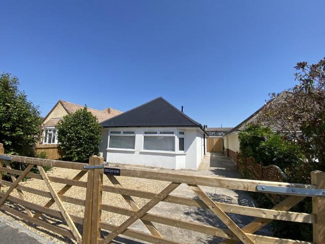 3 bedroom bungalow to rent