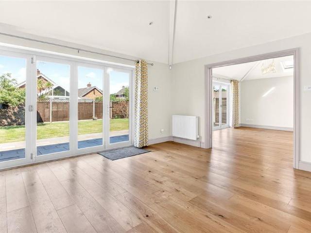 3 bedroom bungalow to rent