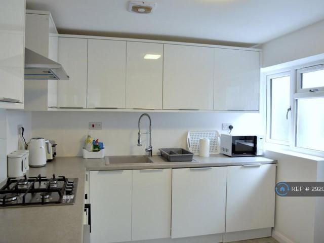 3 bedroom bungalow to rent
