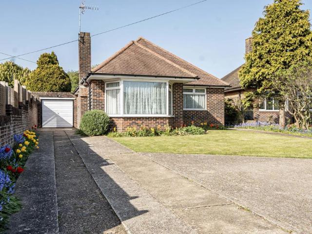 3 bedroom bungalow to rent