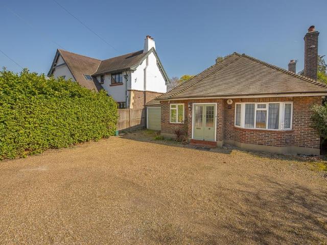 3 bedroom bungalow to rent