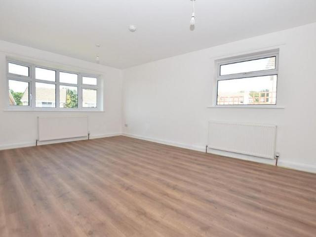 3 bedroom bungalow to rent