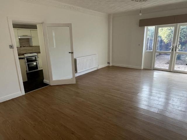 3 bedroom bungalow to rent