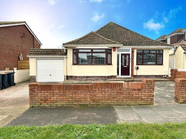 3 bedroom bungalow to rent