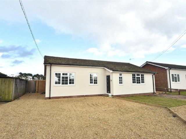 3 bedroom bungalow to rent