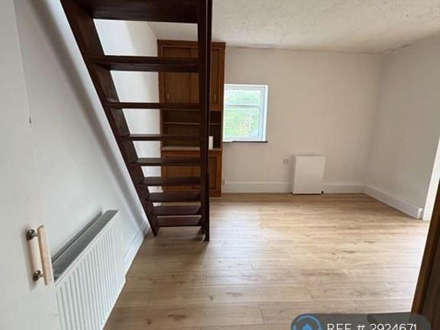 3 bedroom bungalow to rent