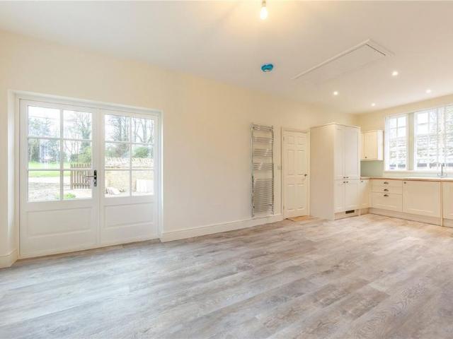 3 bedroom bungalow to rent