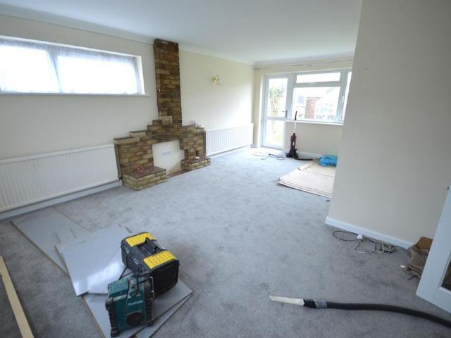 3 bedroom bungalow to rent