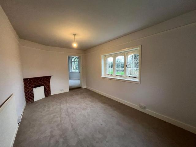 3 bedroom bungalow to rent