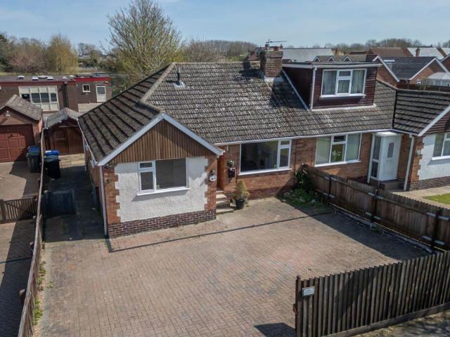 3 bedroom bungalow to rent