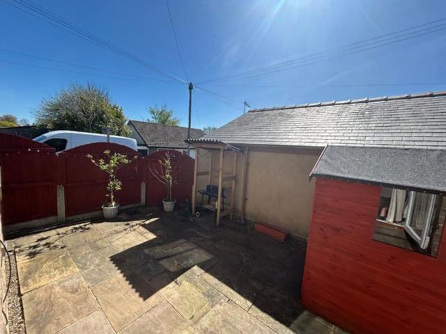 3 bedroom bungalow to rent