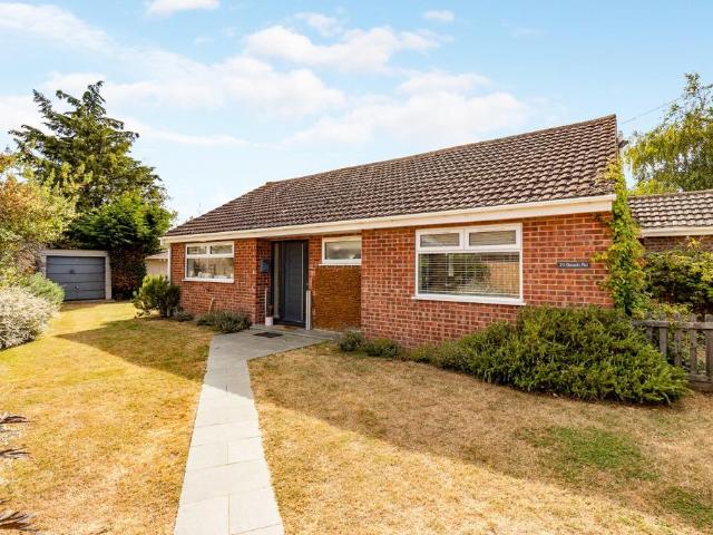3 bedroom bungalow to rent