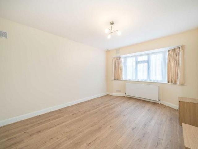 3 bedroom bungalow to rent