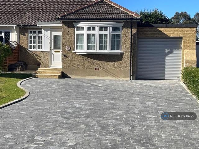 3 bedroom bungalow to rent