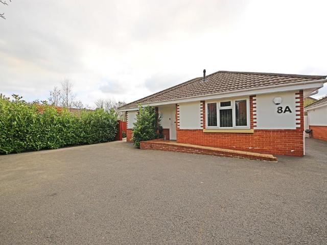 3 bedroom bungalow to rent