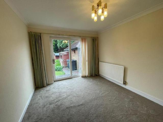 3 bedroom bungalow to rent