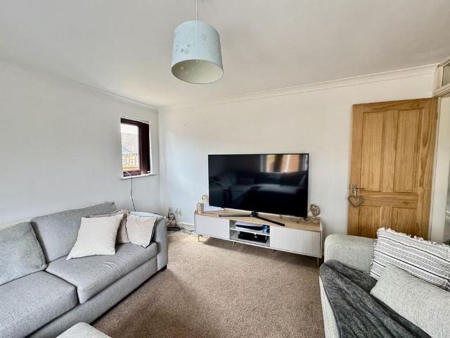 3 bedroom bungalow to rent