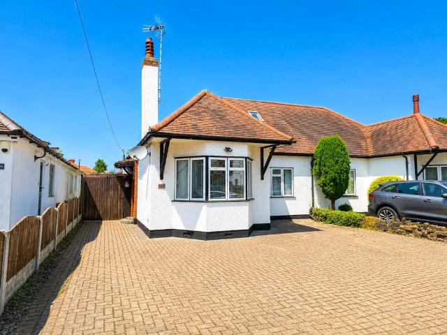 3 bedroom bungalow to rent