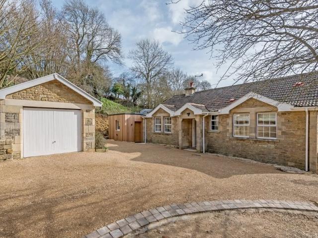 3 bedroom bungalow to rent