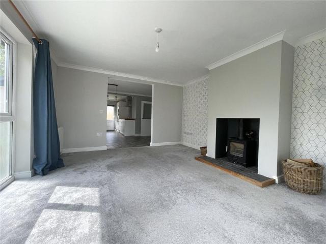 3 bedroom bungalow to rent
